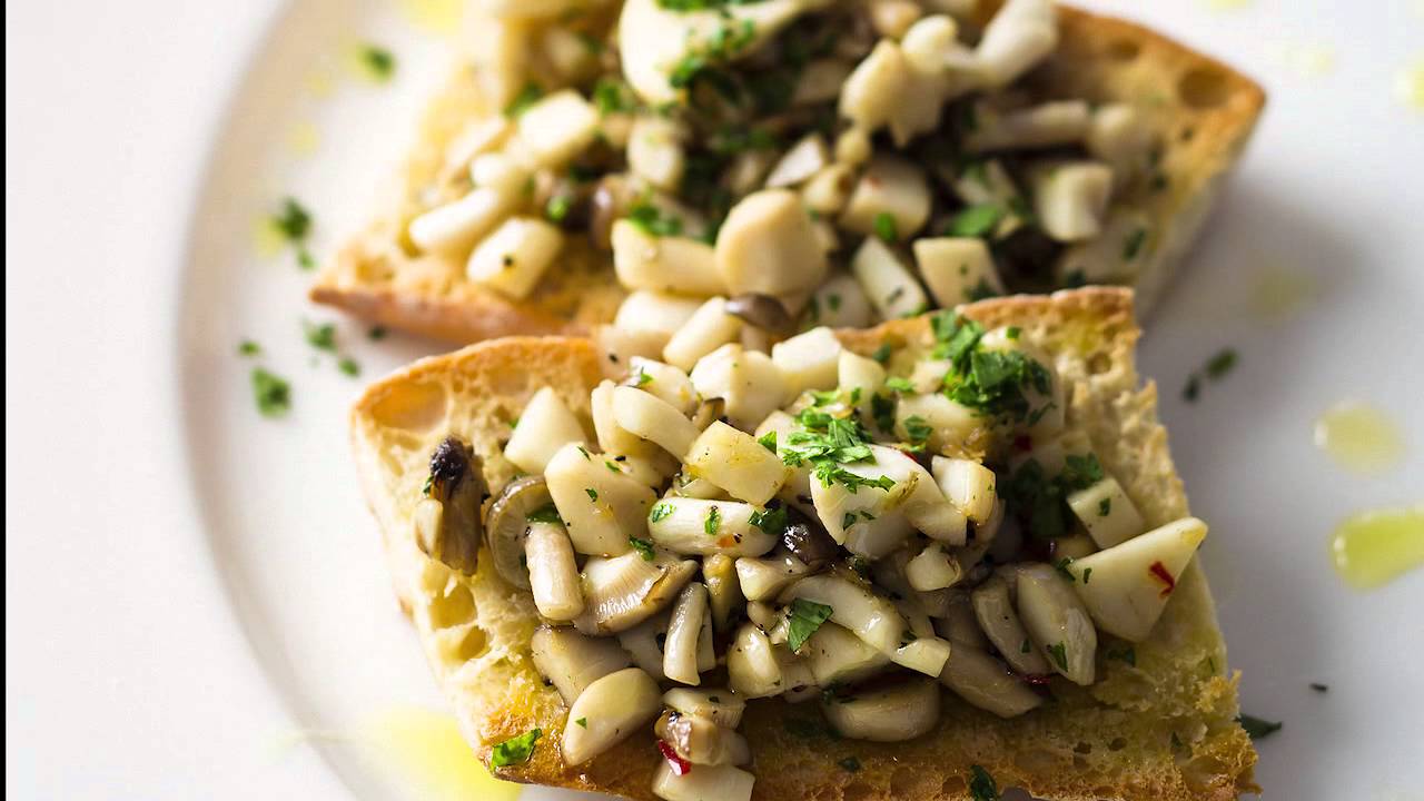 A pasta cook-off with the Rialto boys - YouTube