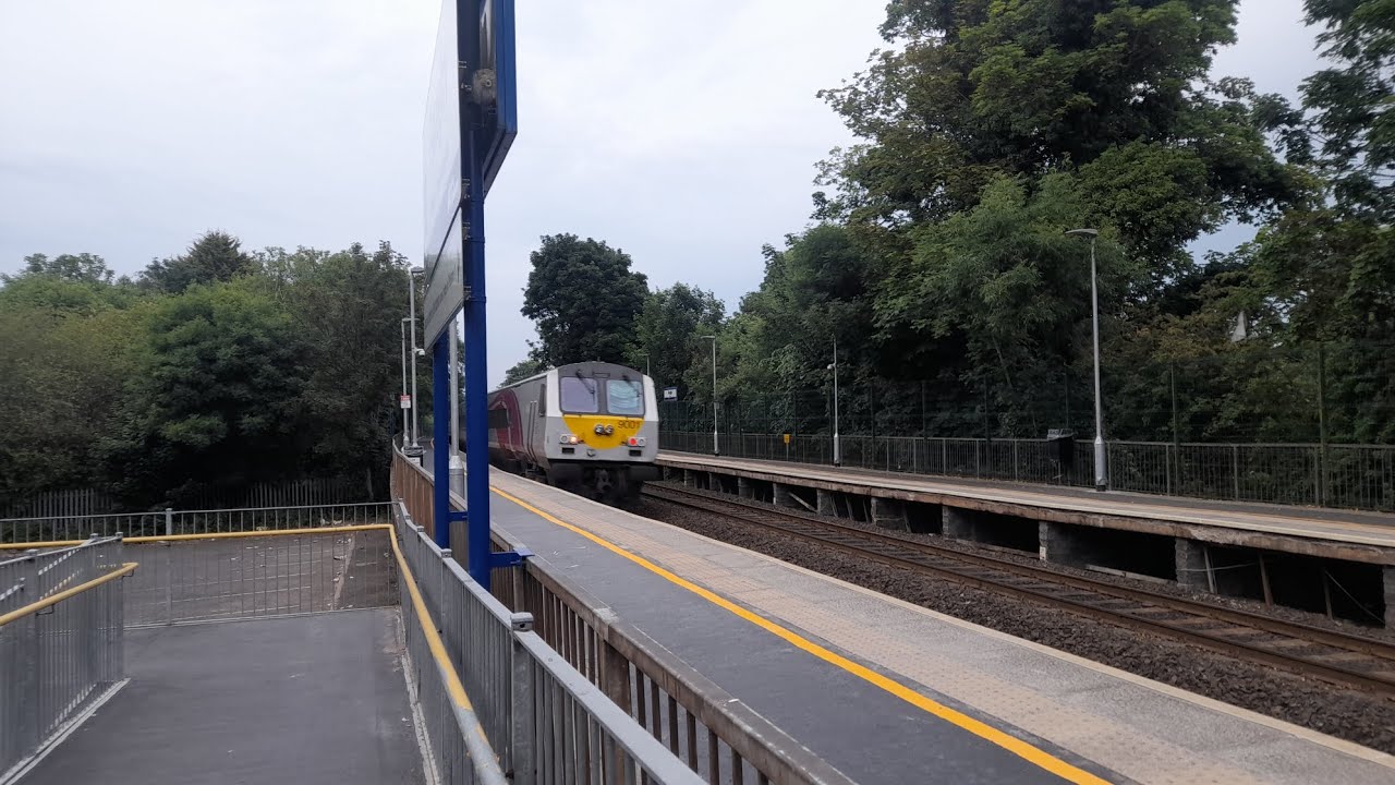 22000 and 216 doing enterprise trains at finaghy 10 /6/23 - YouTube