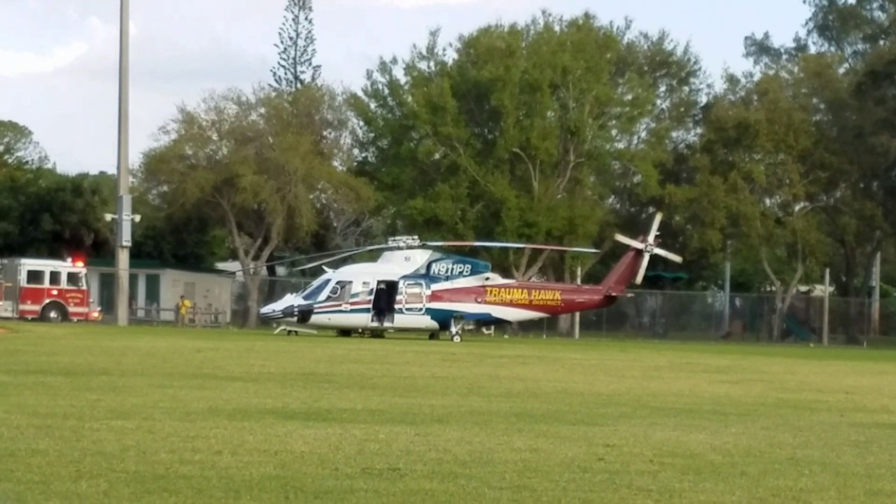 Trauma hawk is rescuing someone in Greenacres - YouTube