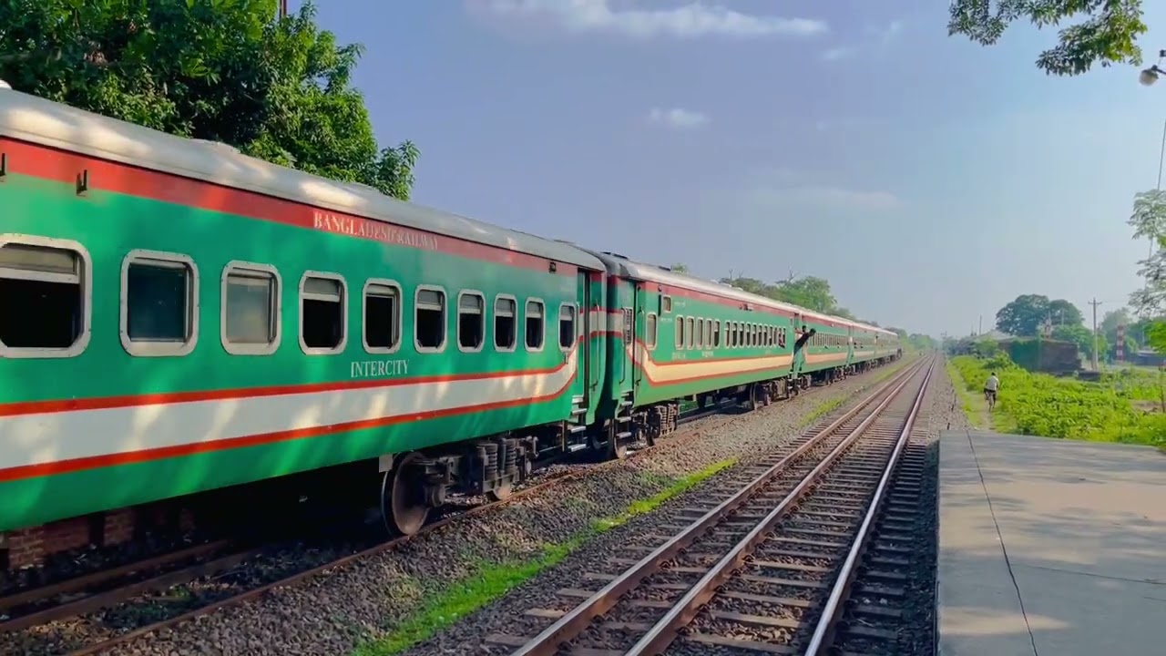 Rajshahi Bound Intercity Train 804/Down Banglabandha Express With ...