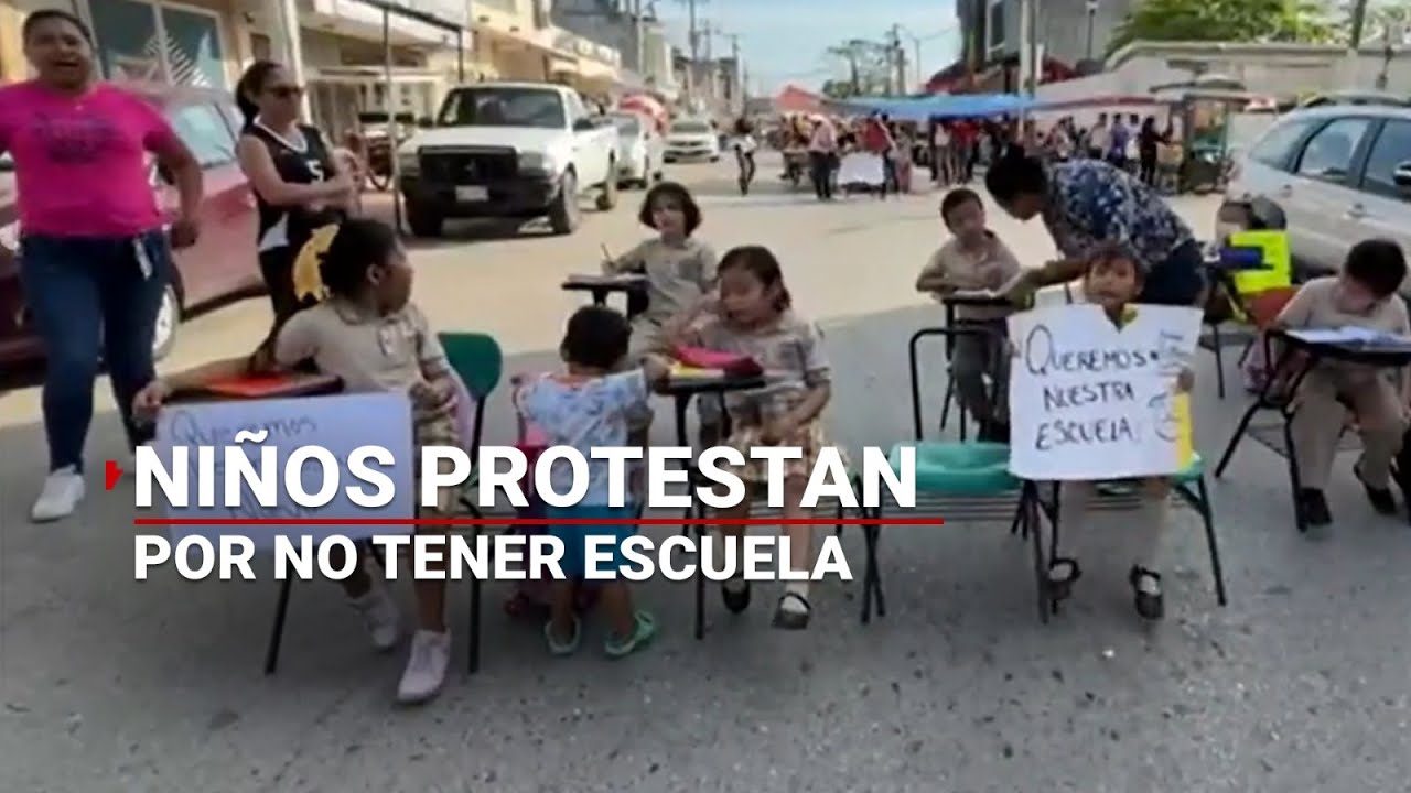 Niños protestan por no tener escuela - YouTube