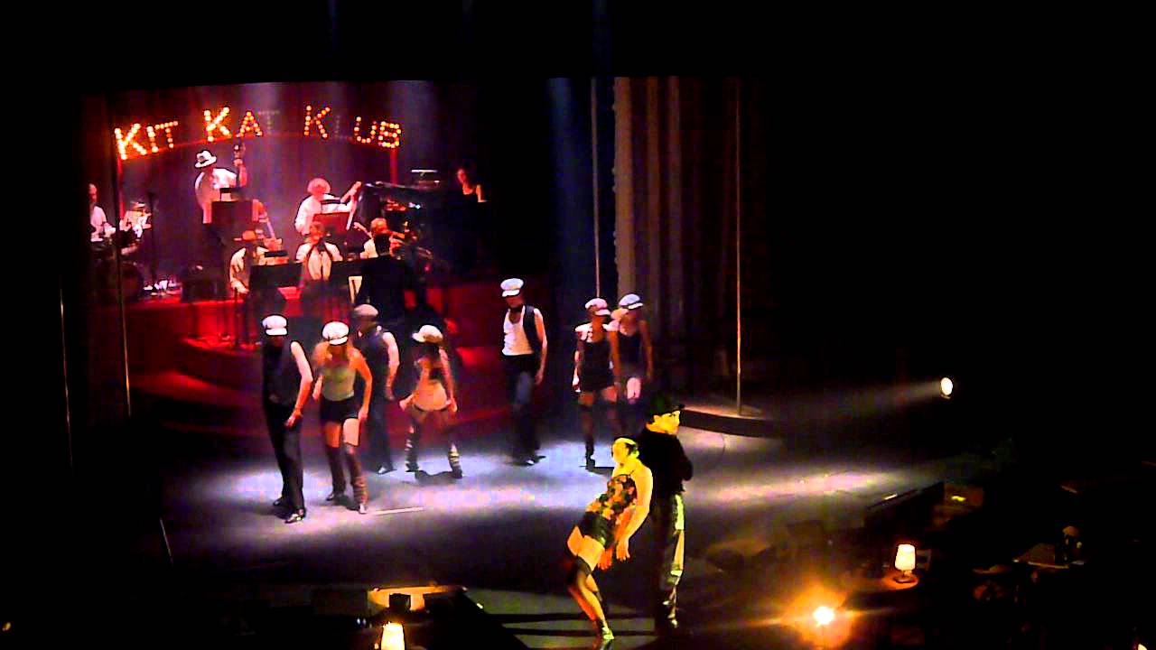 Cabaret - Théâtre Barnabé キャバレーミュージカル観劇 - YouTube