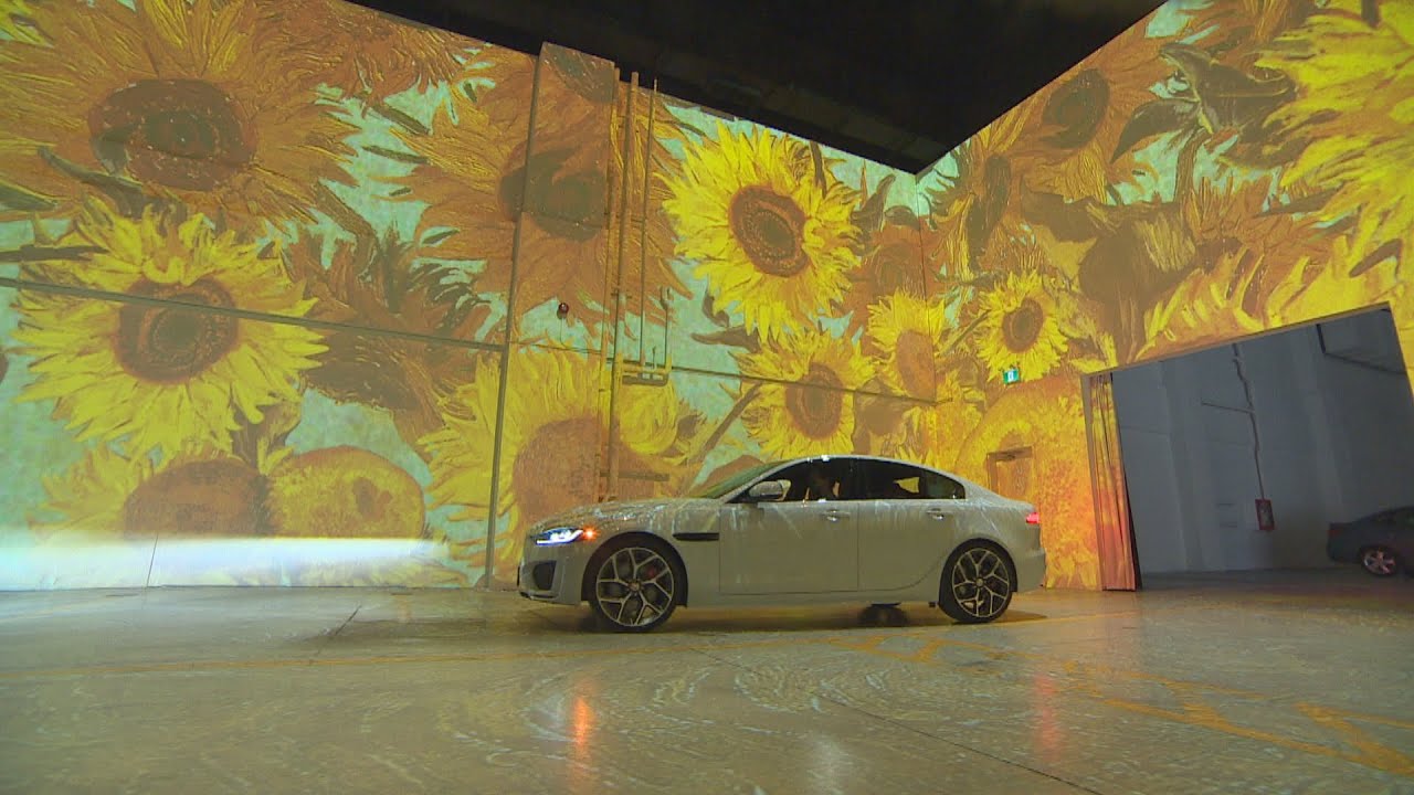 Toronto's drive-in van Gogh exhibition in 360° - YouTube