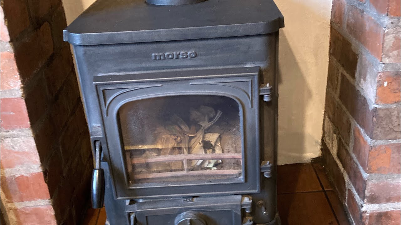 1236. Morso Squirrel Stove and Chimney Sweep 👍 - YouTube