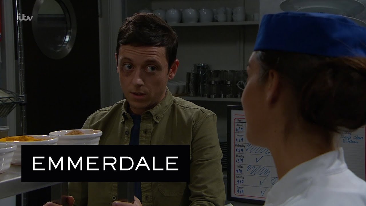 Emmerdale - Victoria Makes Sure She and Matty Don't Work Together ...