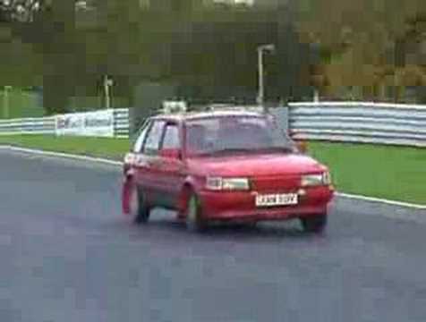 MG Maestro Rally Car - YouTube
