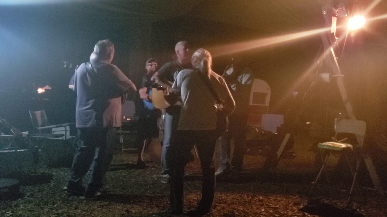 Rocky Top by the Stringbusters - YouTube