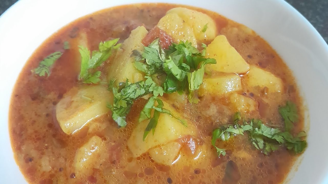 Bhandare Wale Aloo/Potato | Potato with Gravy #potatorecipe # ...