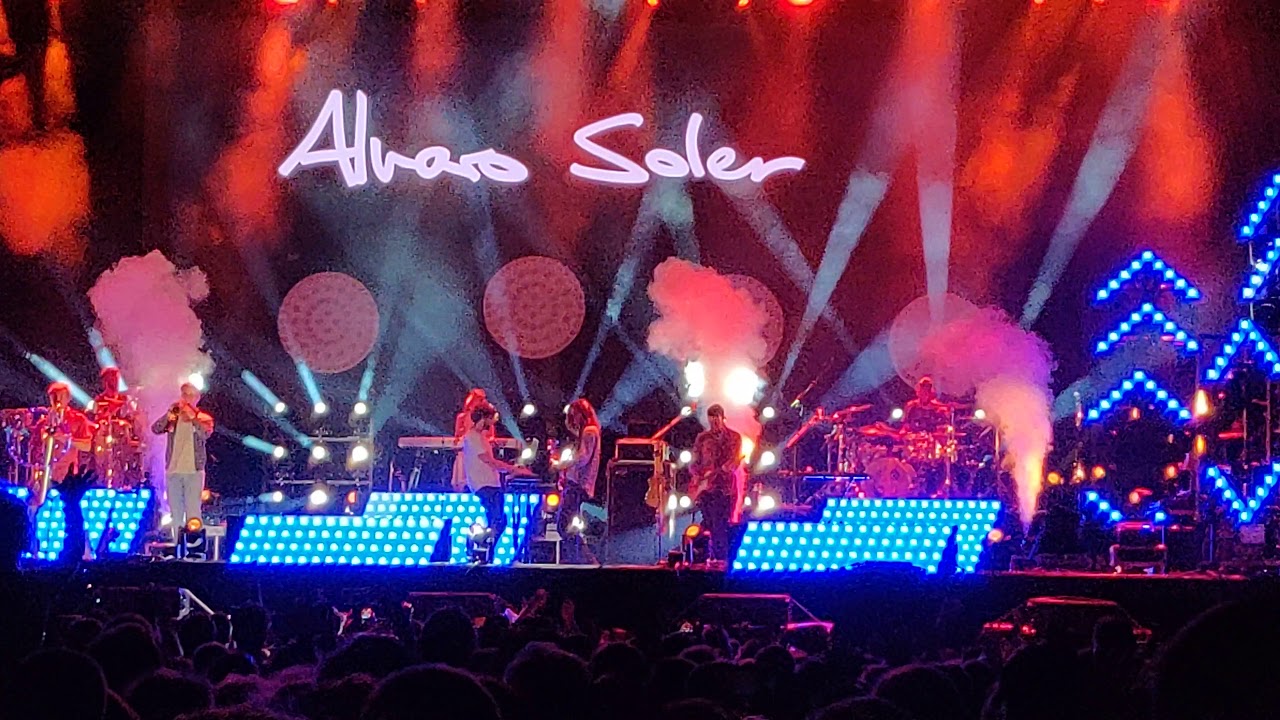 Alvaro Soler Loca SZIN 2019 - YouTube