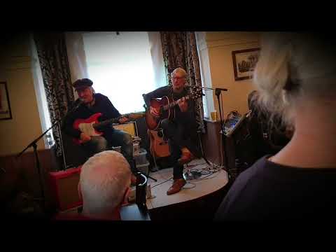 "Red House" The Bonas Brothers 5th Feb 23 - YouTube