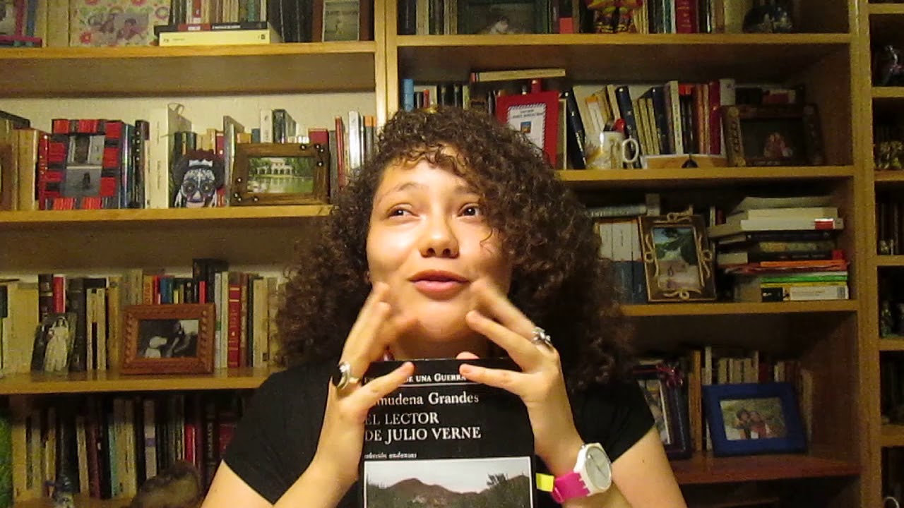 El lector de Julio Verne. Almudena Grandes - YouTube