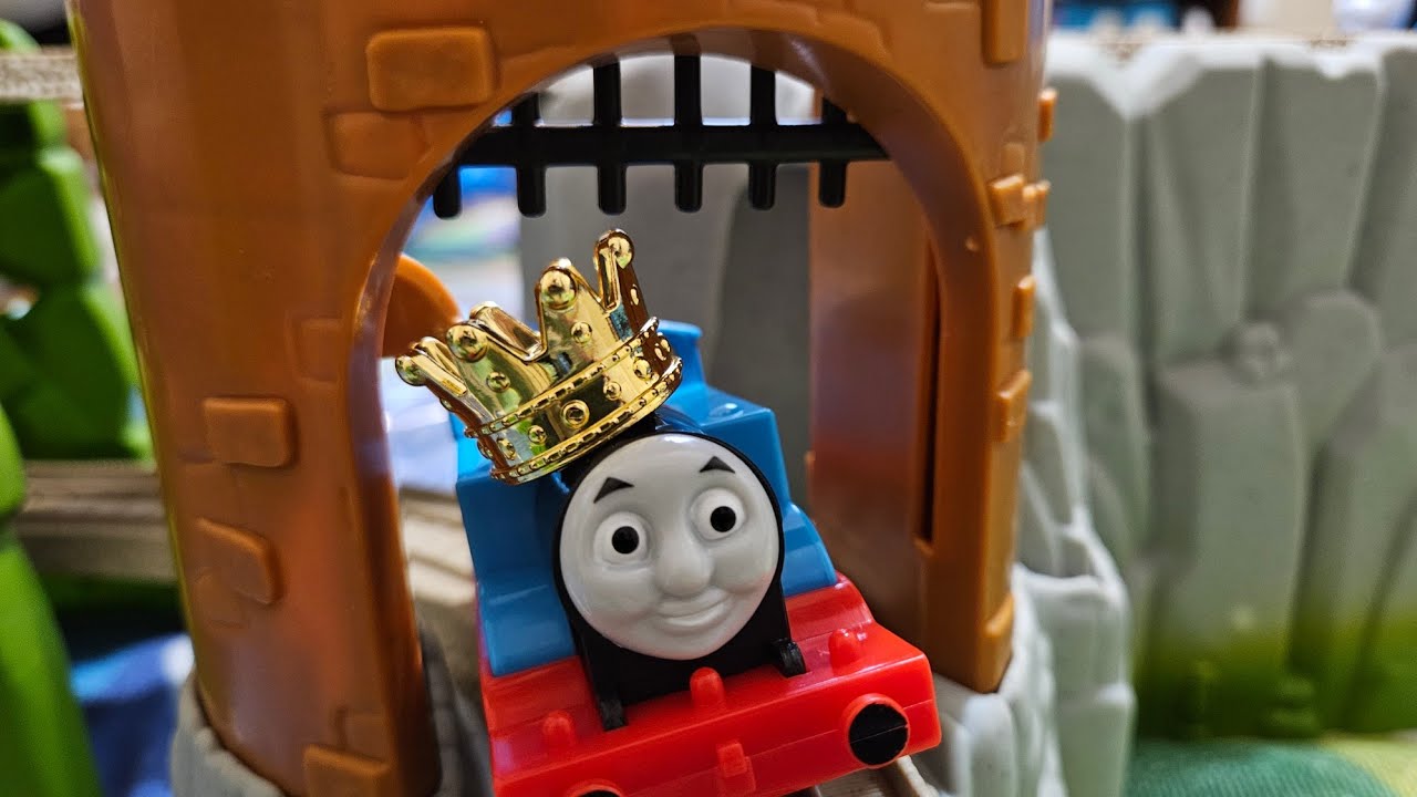 Thomas Castle Trackmaster Fun! - YouTube