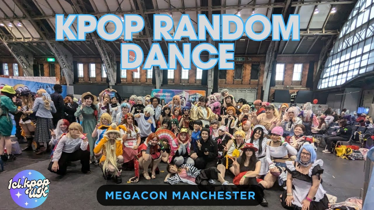 KPOP RANDOM DANCE | IN PUBLIC - MEGACON MANCHESTER - YouTube