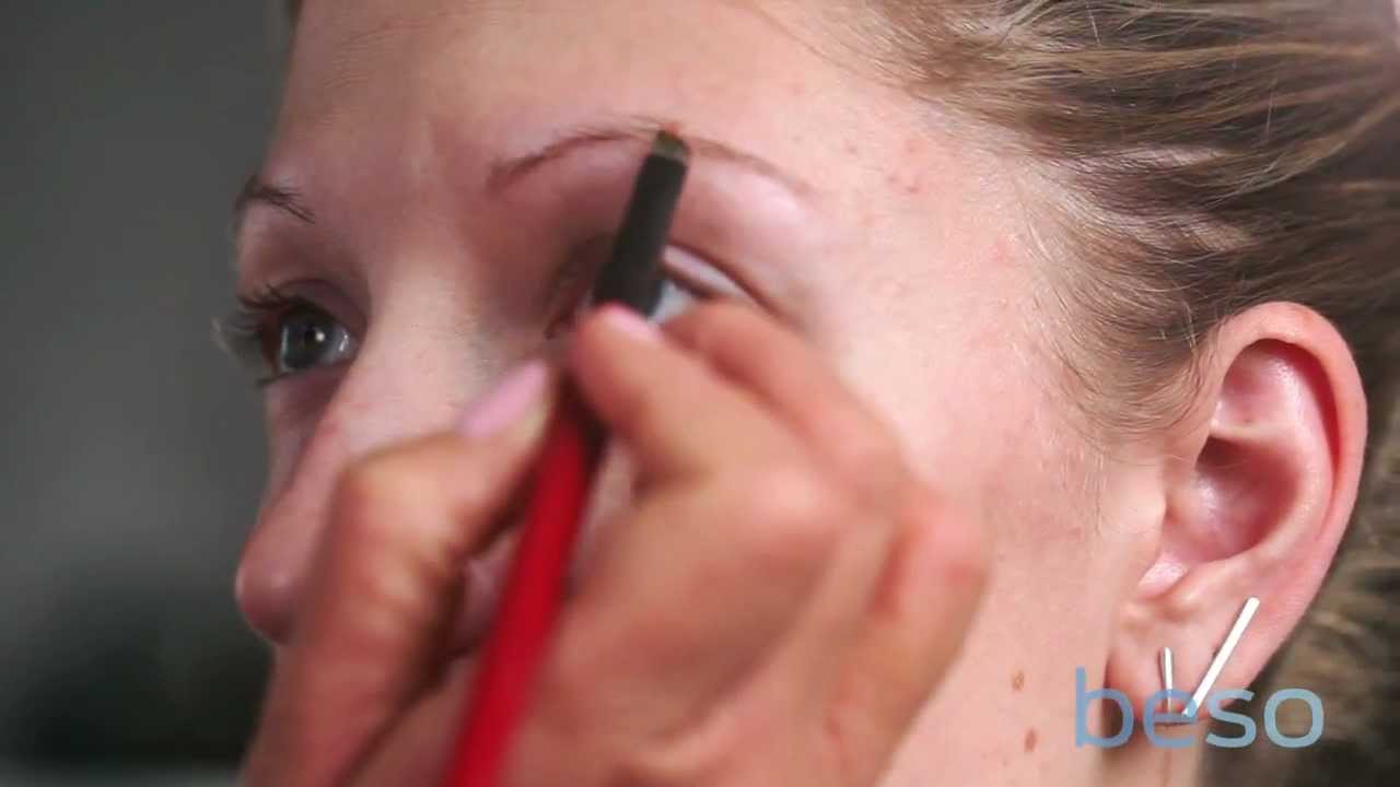 Eyebrow Makeup Tutorial - YouTube