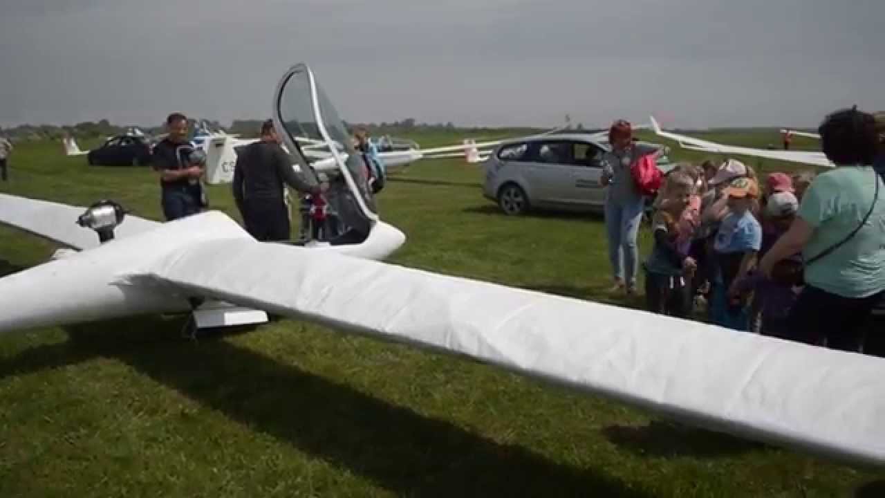 JS1 revelation z silnikiem odrzutowym - YouTube