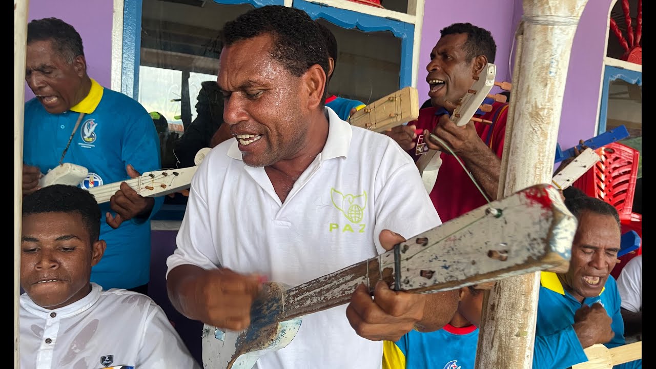 Songgeri - Gospel String Bands from the Ambai Islands of Papua - YouTube