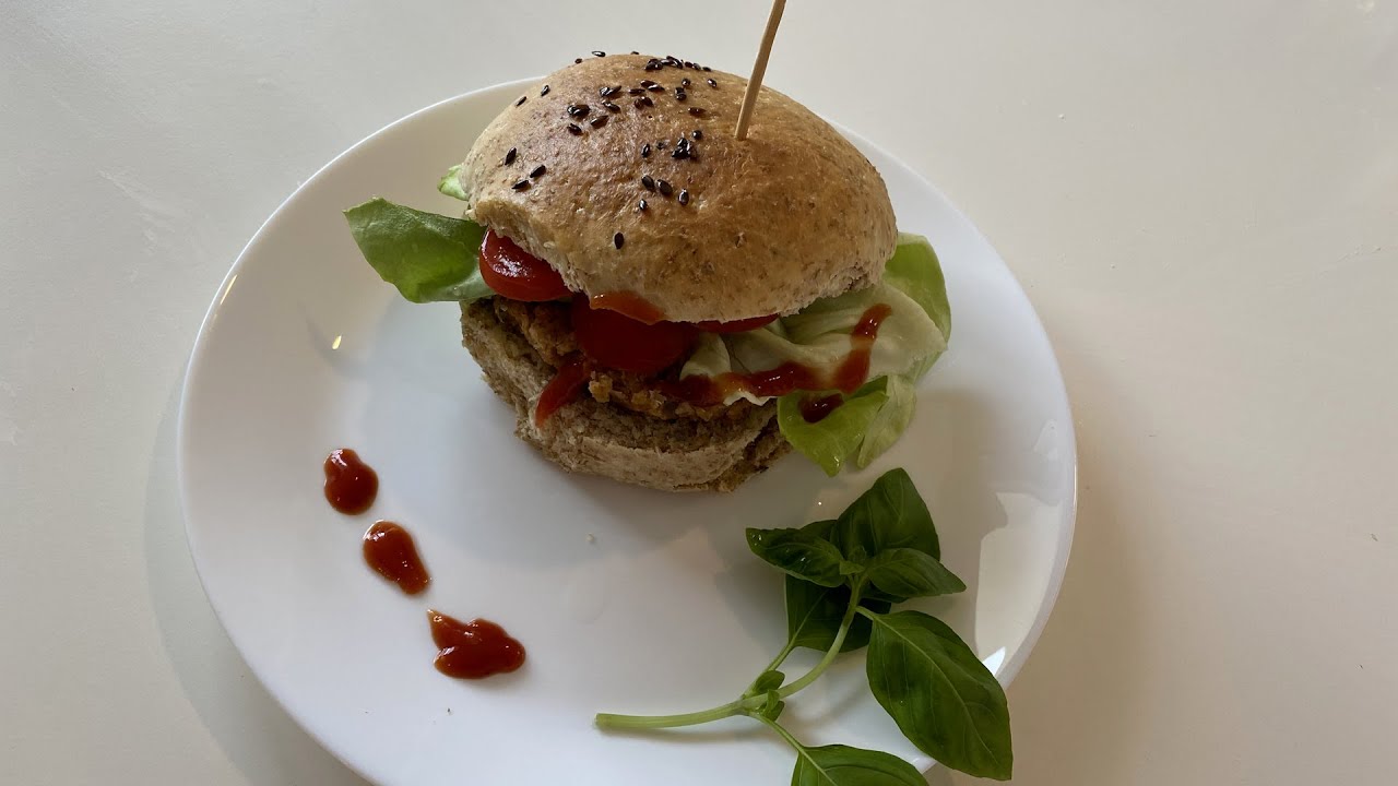 Burger vegan (inclusiv chifla) - SANATOS, IEFTIN SI BUN cu Cornel ...