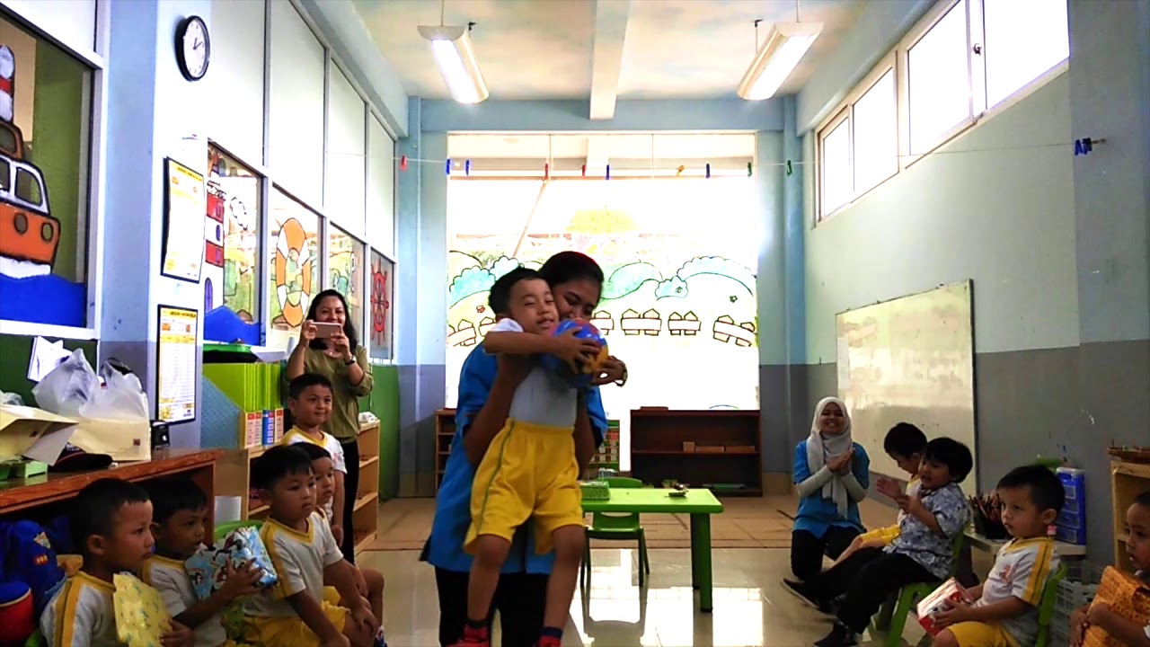 Raditya A.M. ULTAH ke 4 Preschool D Kidea Cawang - YouTube