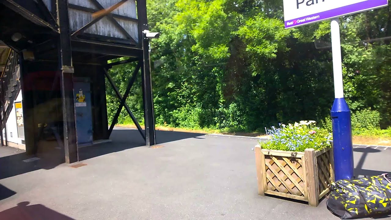 Bodmin Parkway Train Station - YouTube