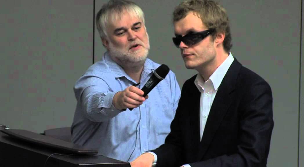 Piano Performance by Derek Paravicini - YouTube