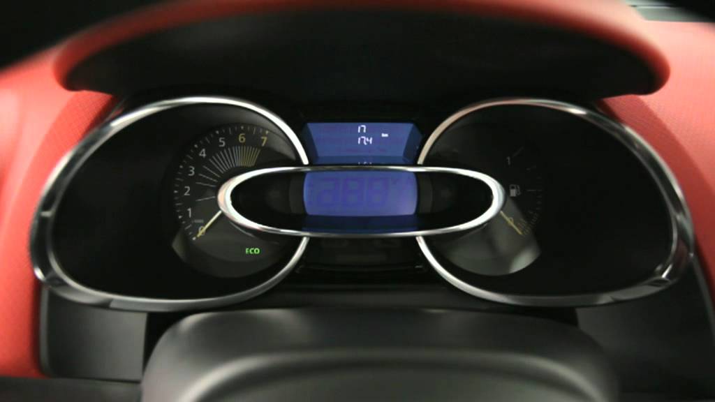 2013 Renault Clio Mk4 Interior - YouTube