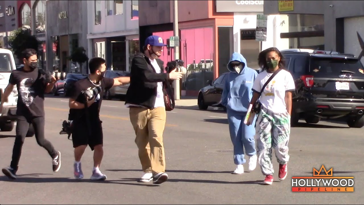 Addison Rae Over Paparazzi in Los Angeles - YouTube