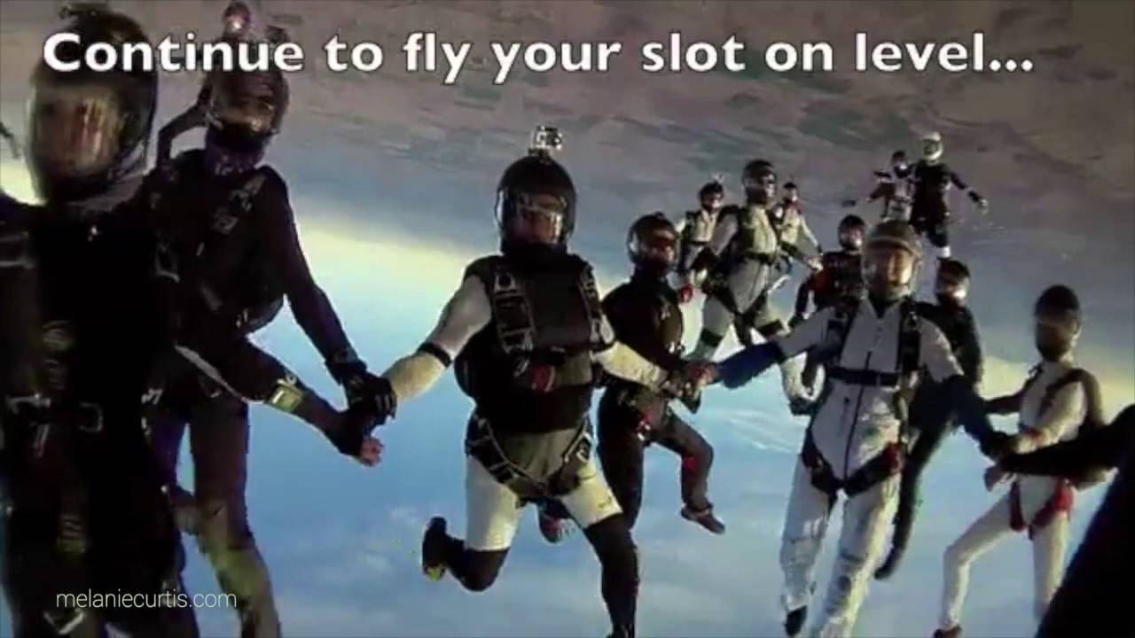 Skydiving Women's Vertical World Record 2013 - head down big-way ...