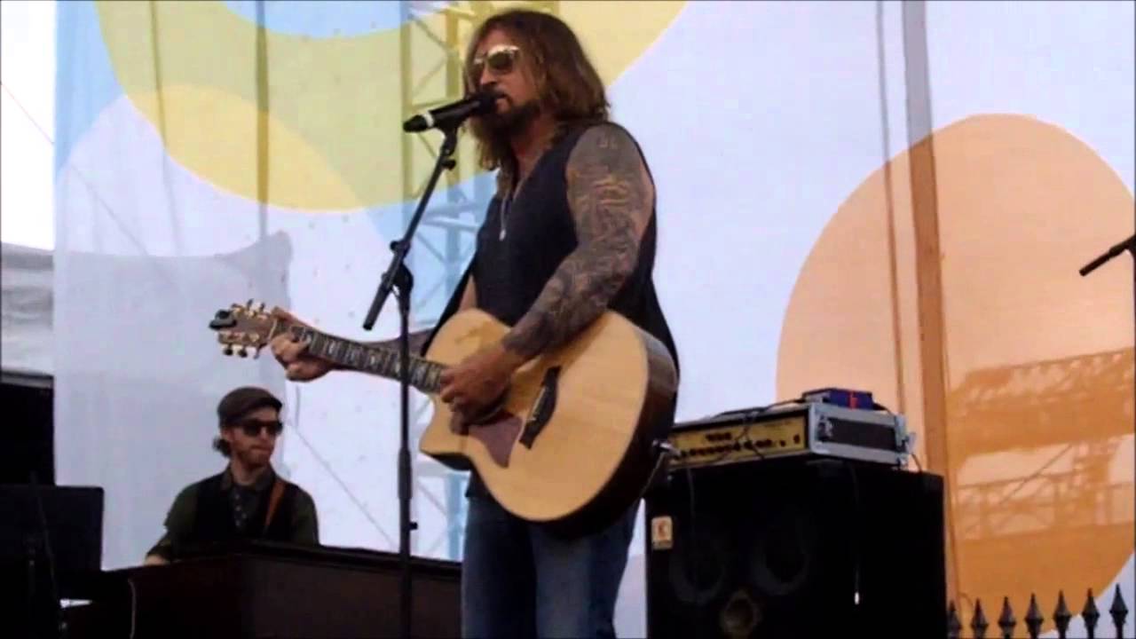 Billy Ray Cyrus - "Like A Country Song" - CMA Music Festival 2014 - YouTube