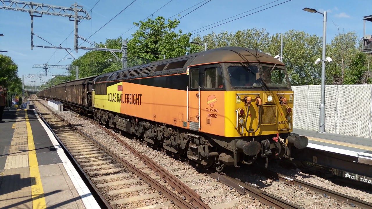 Colas Rail Class 56302 @ South Tottenham - 6L39 Bridgend Ford Sidings ...