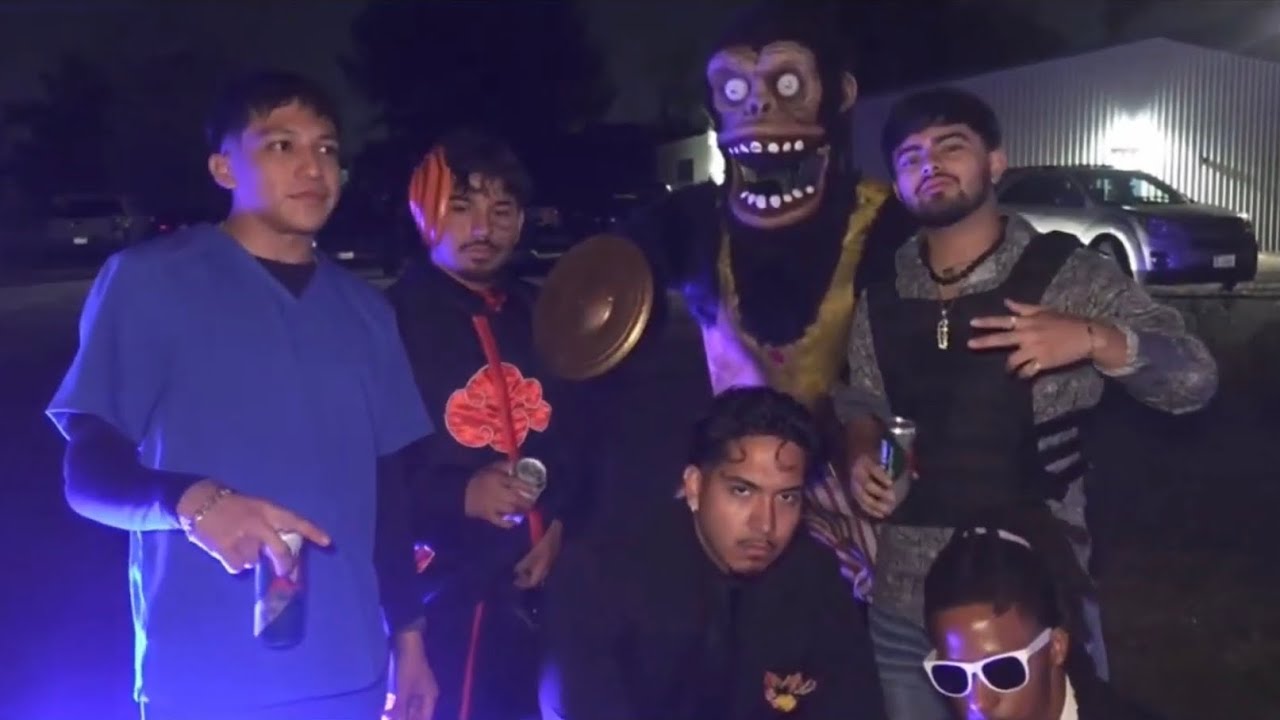 HALLOWEEN PARTY *GETS HECTIC* - YouTube