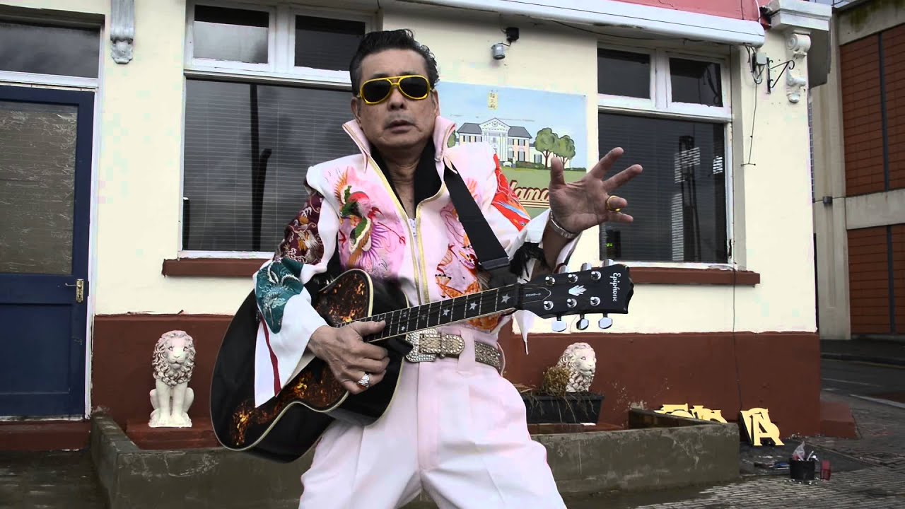 Ashford's Chinese Elvis sings Heartbreak Hotel - YouTube