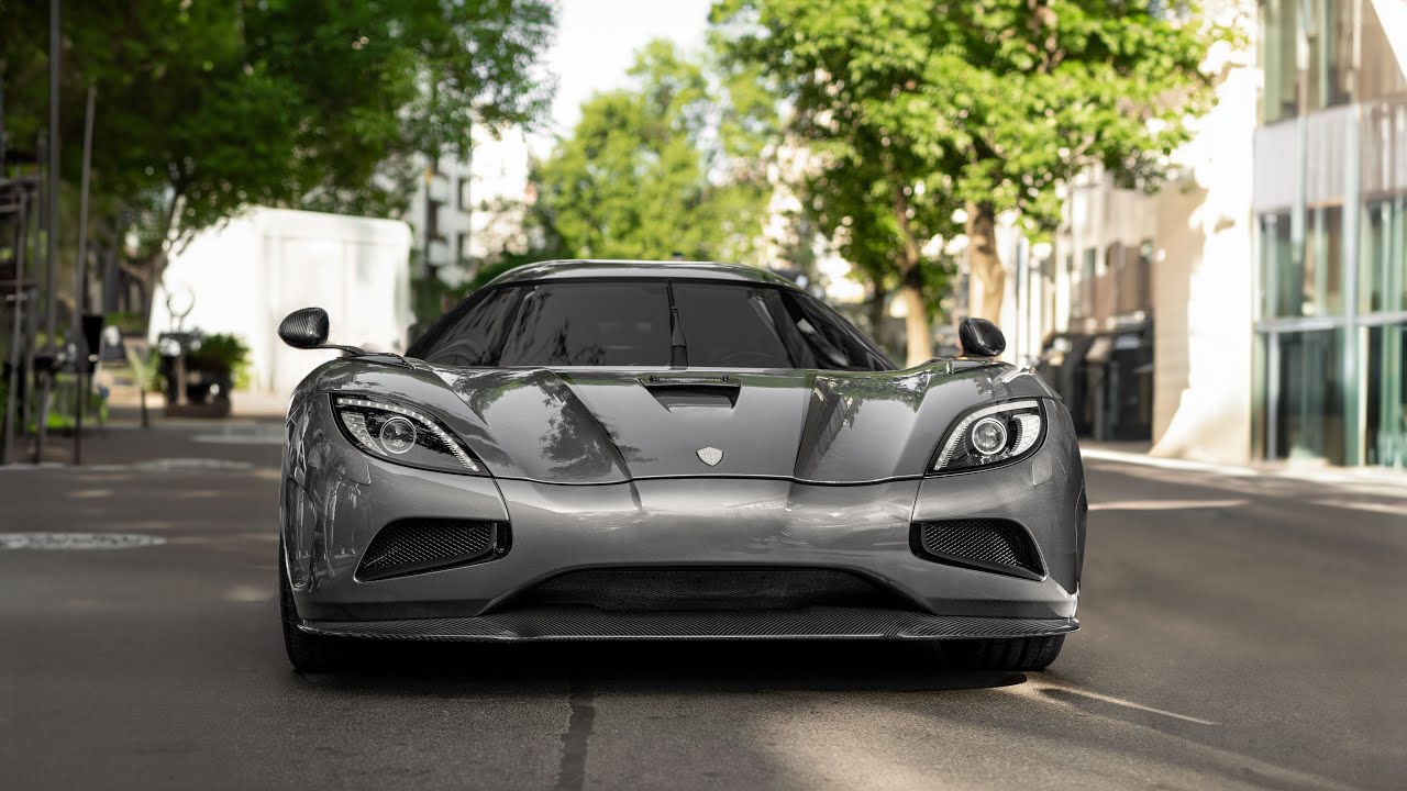Koenigsegg Agera and CCX driving in Warsaw, Poland - Start up & drive ...