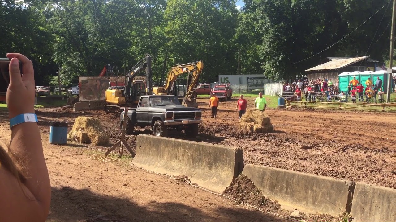 2018 Putnam County WV Fair Mud Runs Jake Lett - YouTube