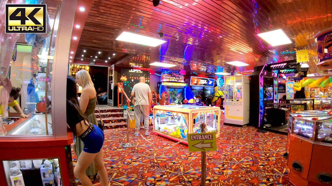 Inside the Flamingo Arcade Great Yarmouth - YouTube