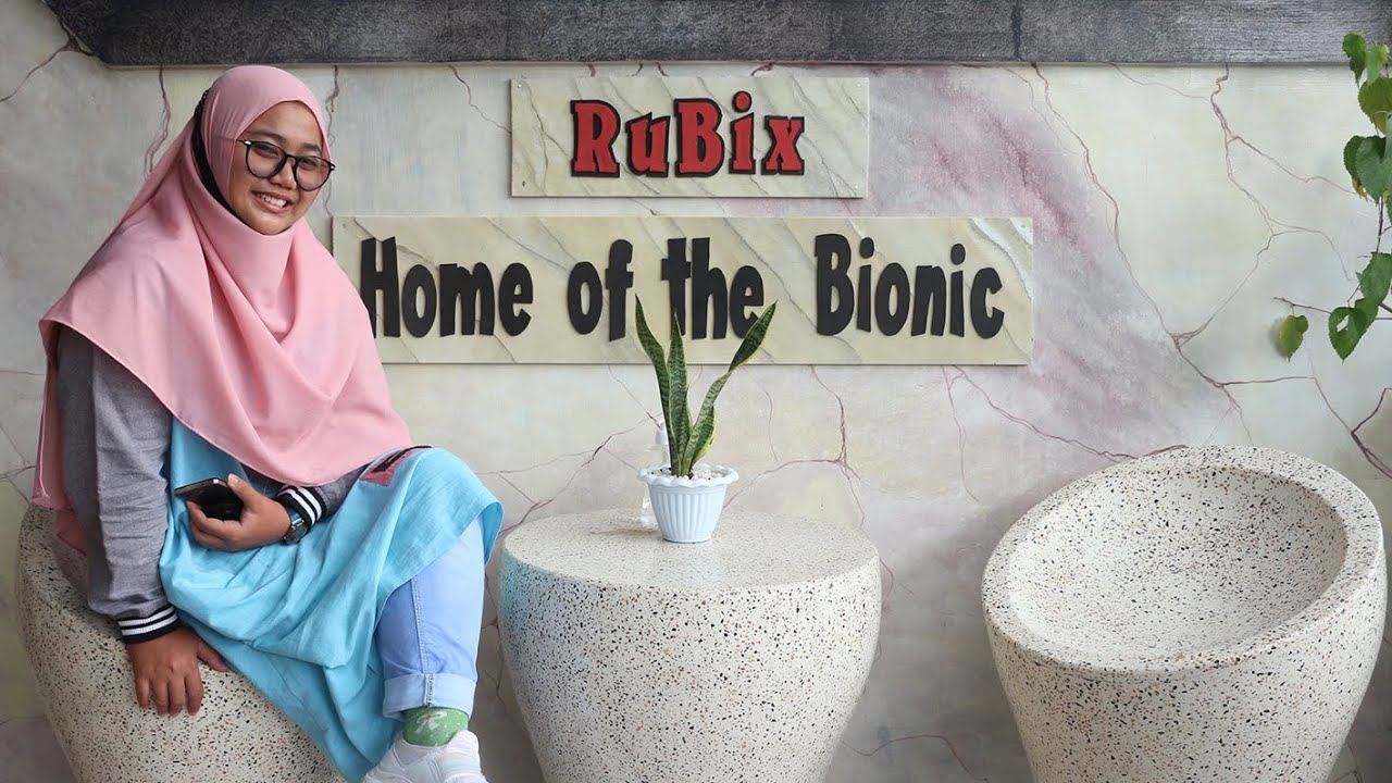 Company Profile Cafe Rubix - YouTube