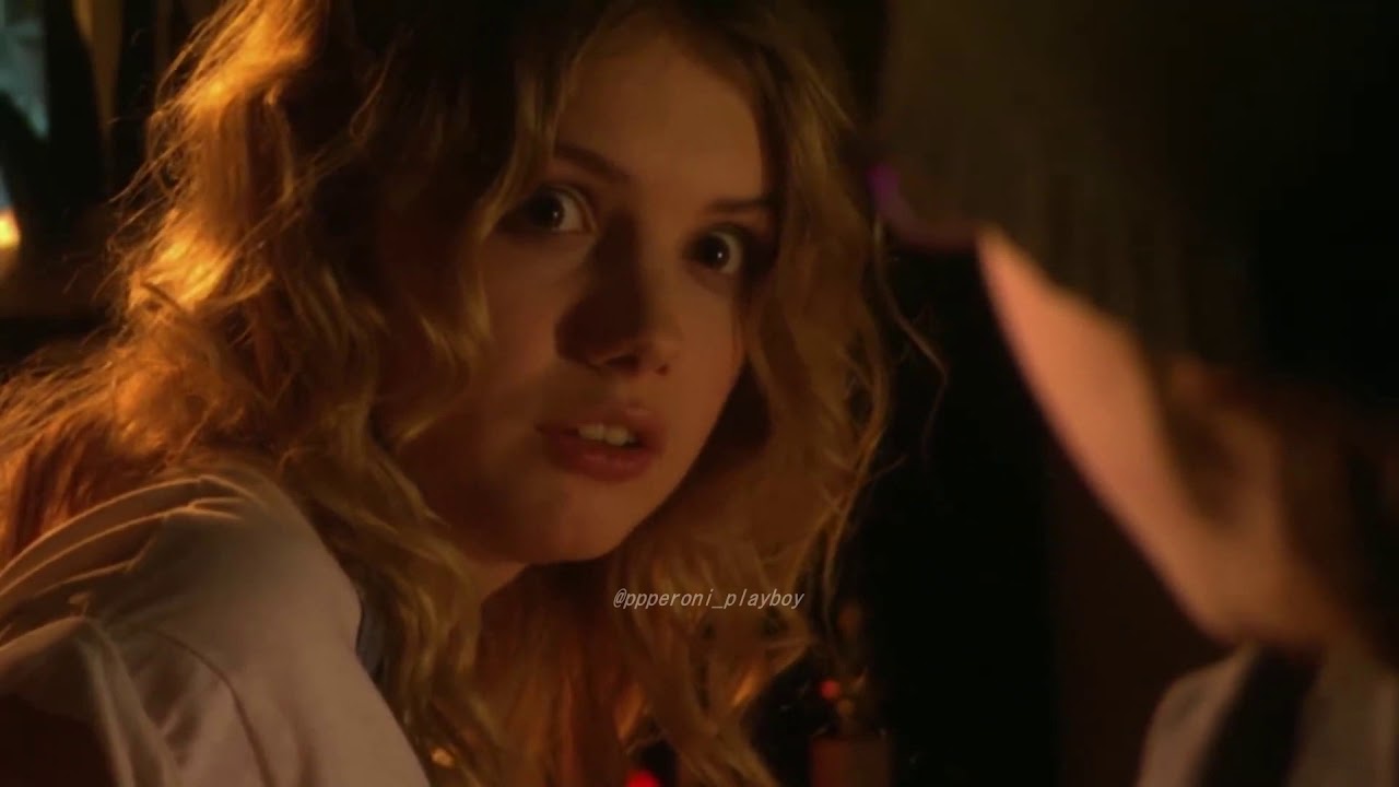 Wallflower - Moses Campbell | Sub español/ingles (Skins) - YouTube