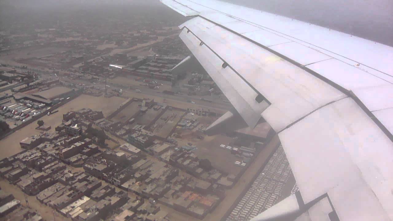 Plane landing in Lima Peru International Airport - YouTube