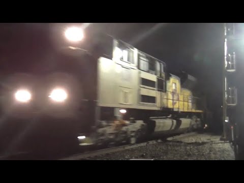 UP 8311 Leads M346 with Military Containers through Terre Haute, IN - YouTube