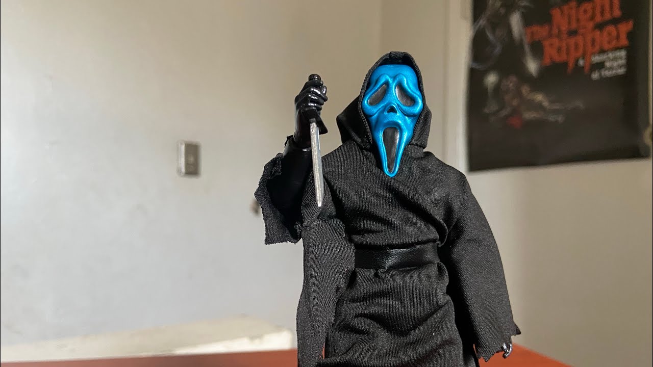 Unboxing mego corp variant ghostface - YouTube