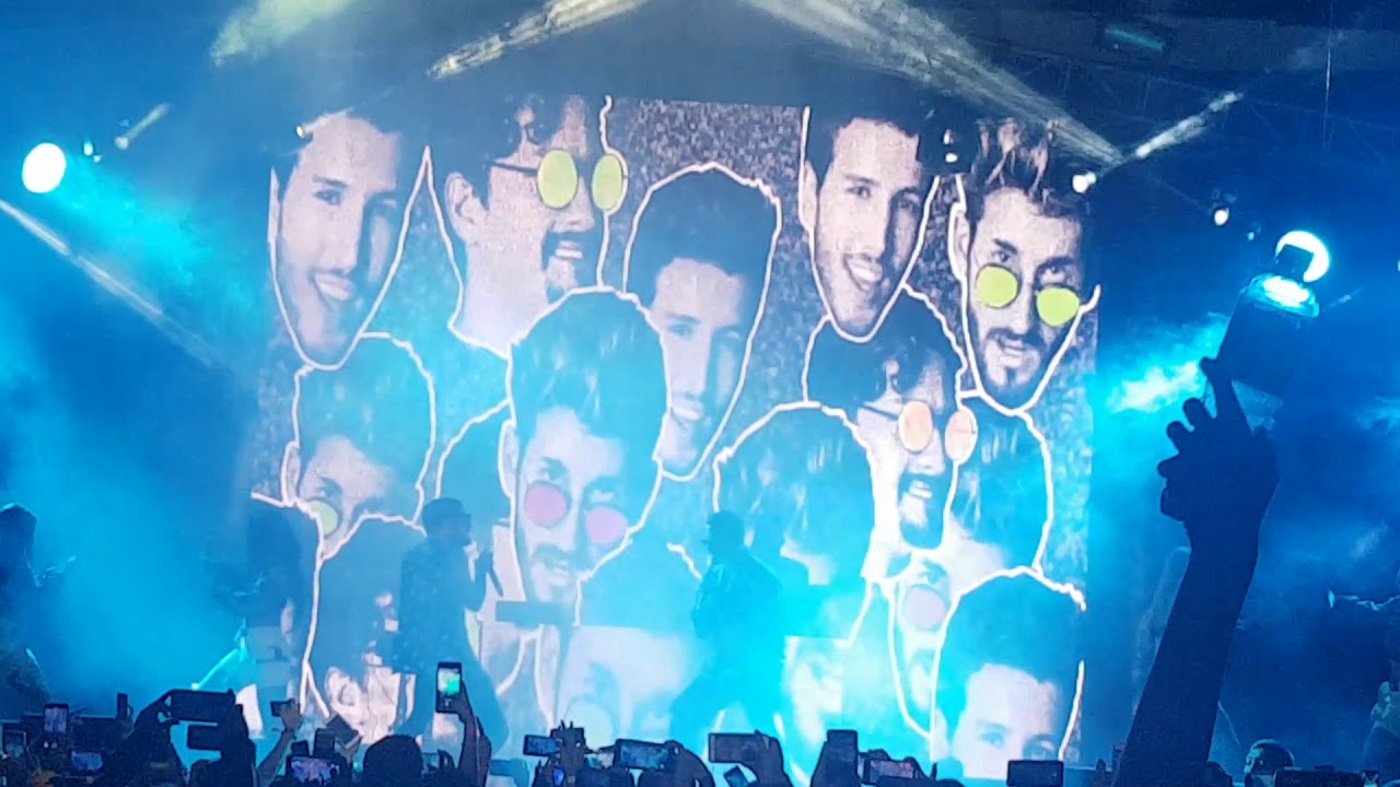 Si tu novio te termina -mau y ricky ( barranco arena 2019 ) - YouTube