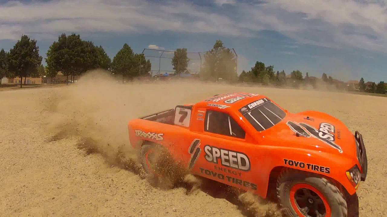 My new Traxxas Slash 2WD off roading! - YouTube