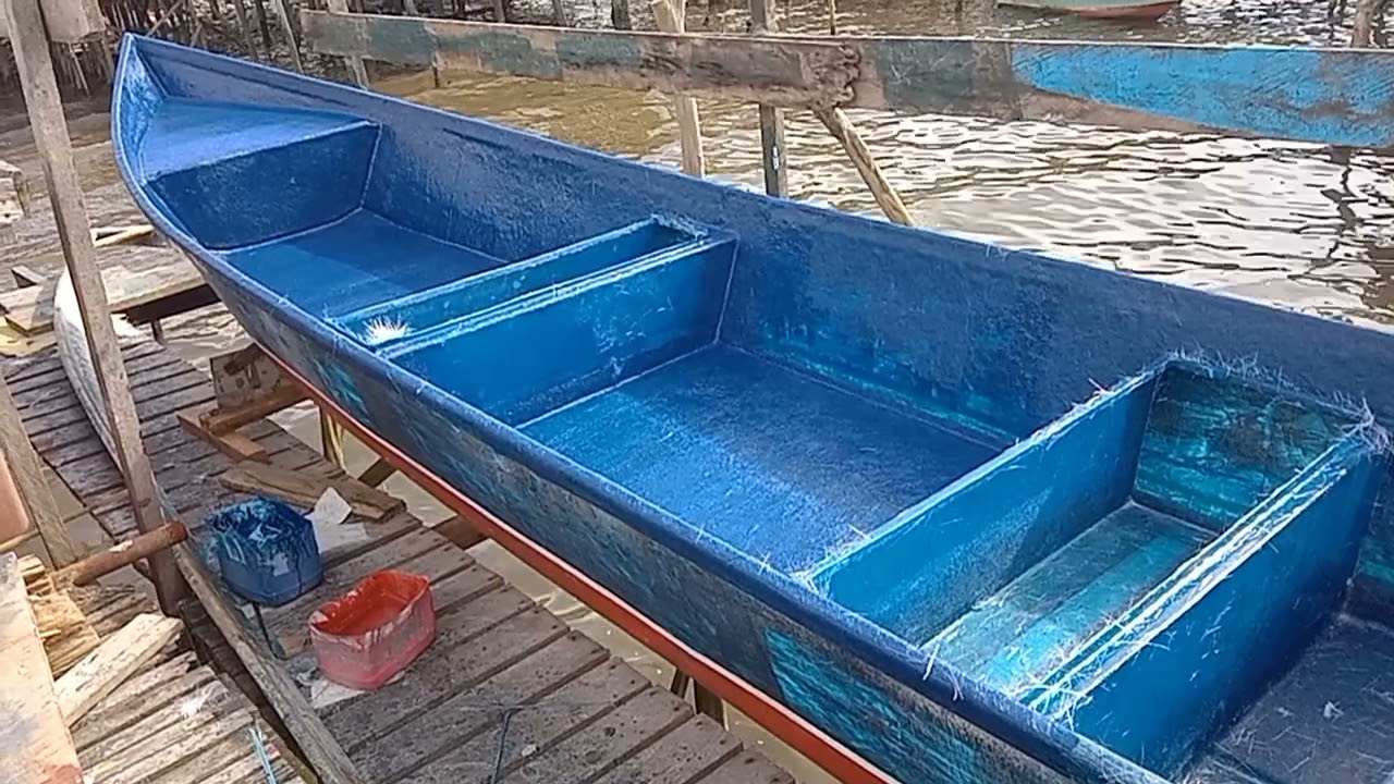 perahu fiber buatan kali yang ke 5... - YouTube