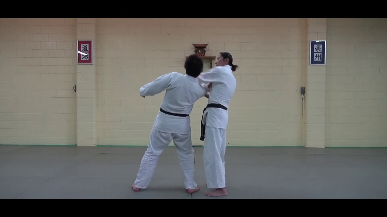 self defence class 6/Sokumen Irimi-nage - YouTube