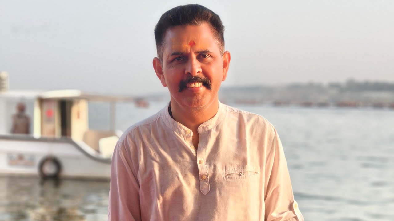 Vlogger deepak - YouTube