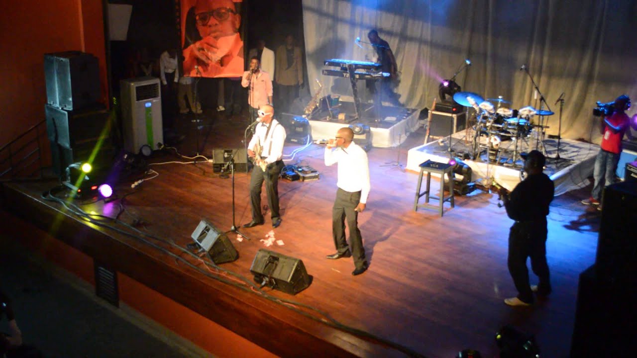 Mandonjo na Domokaya live The Finest - YouTube