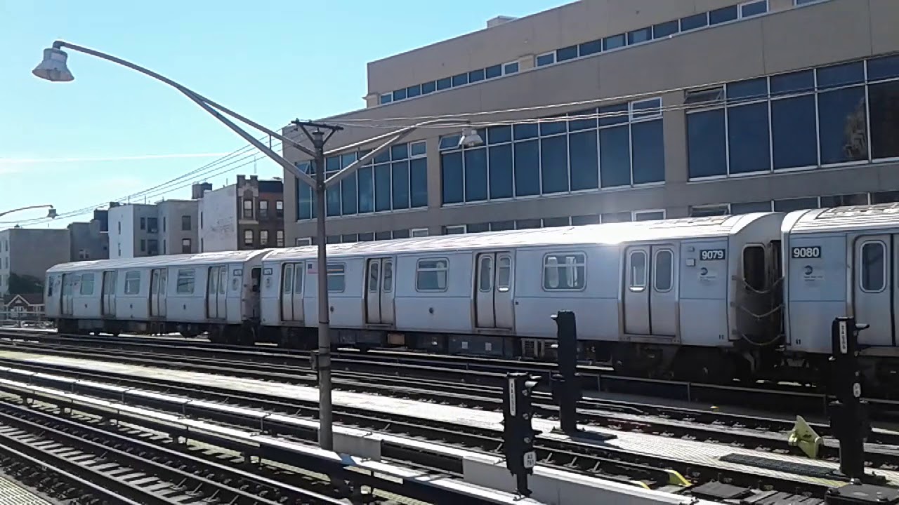 MTA (Q)-Train: 2005-07 Kawasaki R160B-1 Manhattan Bound - YouTube