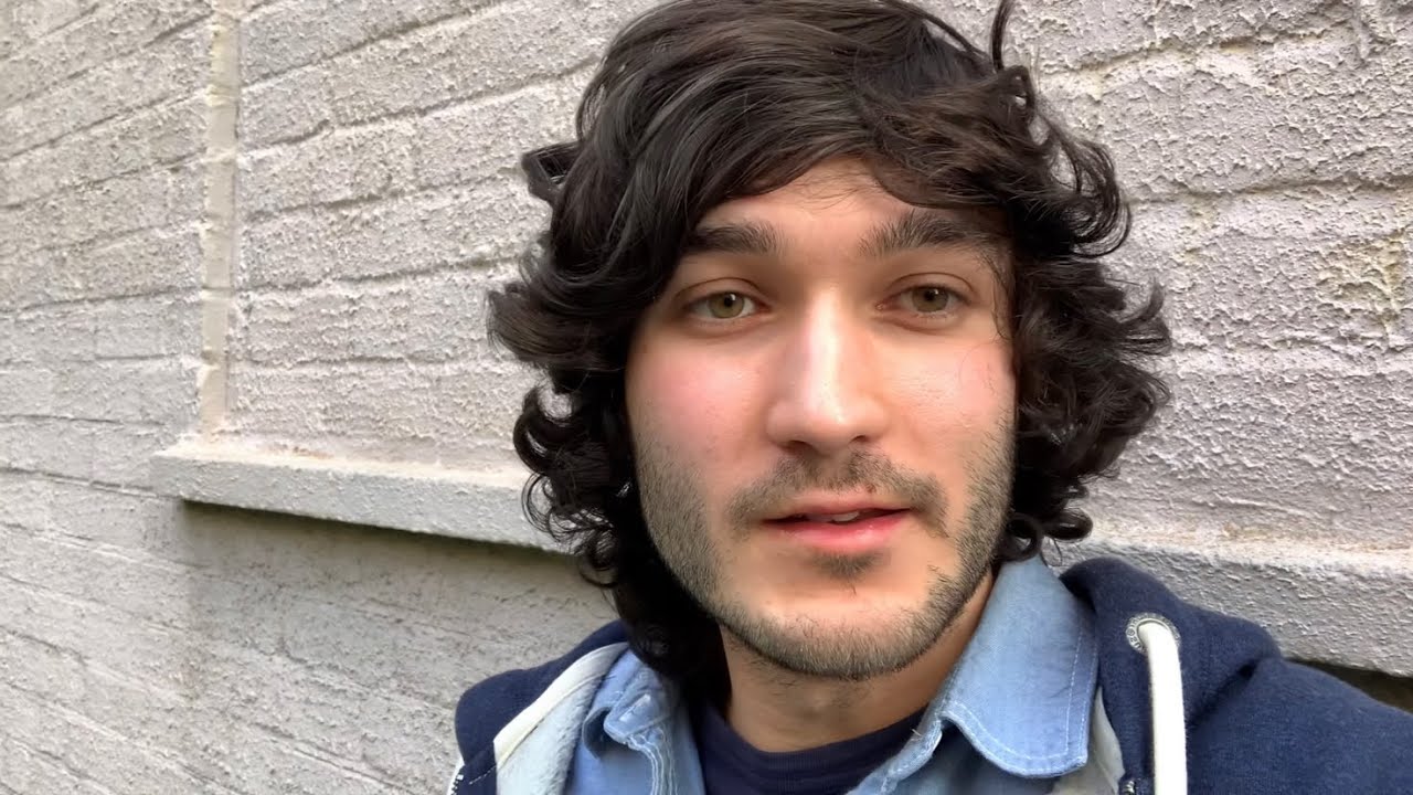 In the outlet centre (Elliot Rai) - YouTube