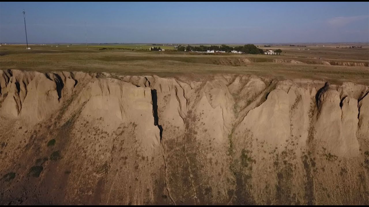 South Saskatchewan river cliffs in Medicine |Hat - YouTube