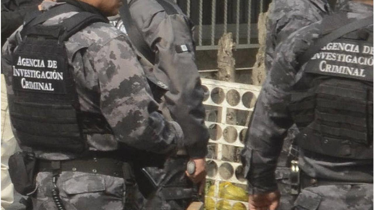 FGR fusionará la AIC, Policía Ministerial y Servicios periciales - YouTube