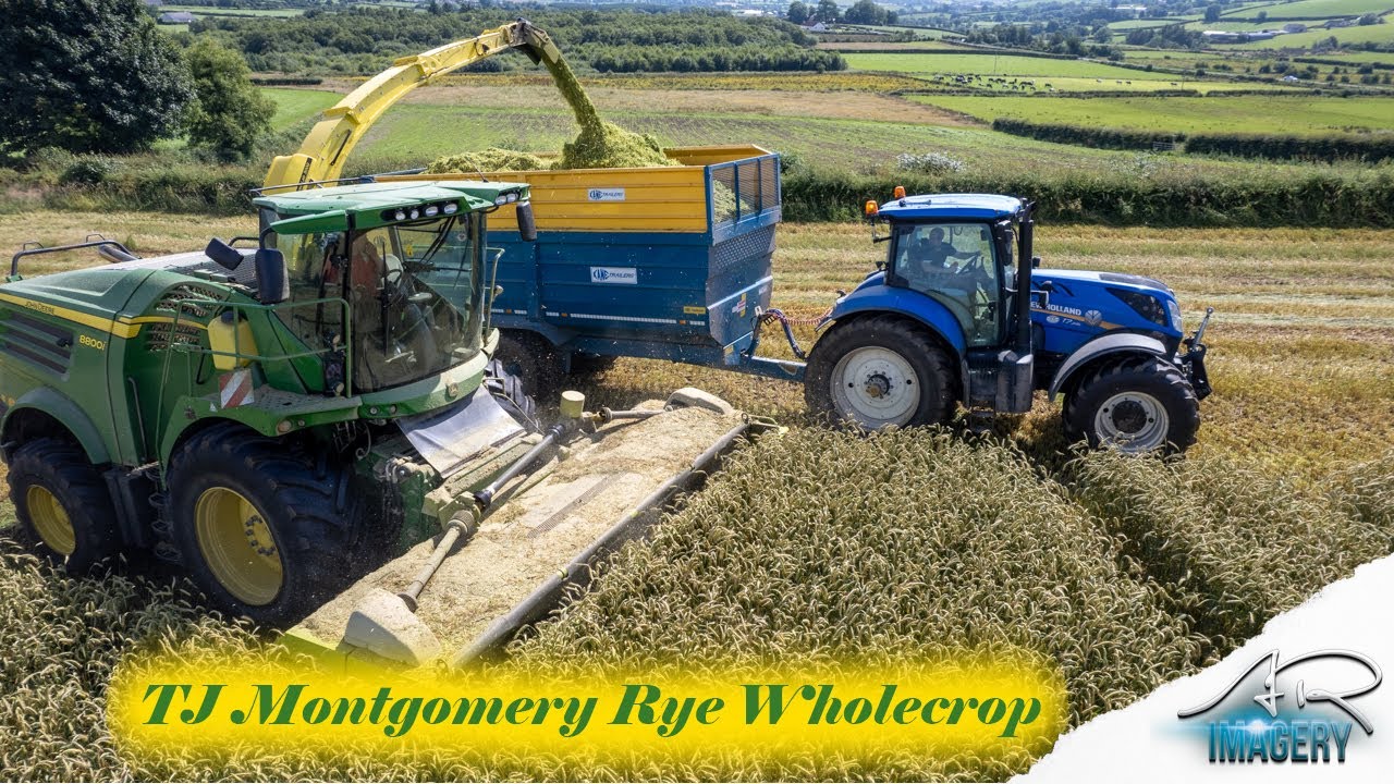 TJ Montgomery lifting Rye with the John Deere 8800i - YouTube